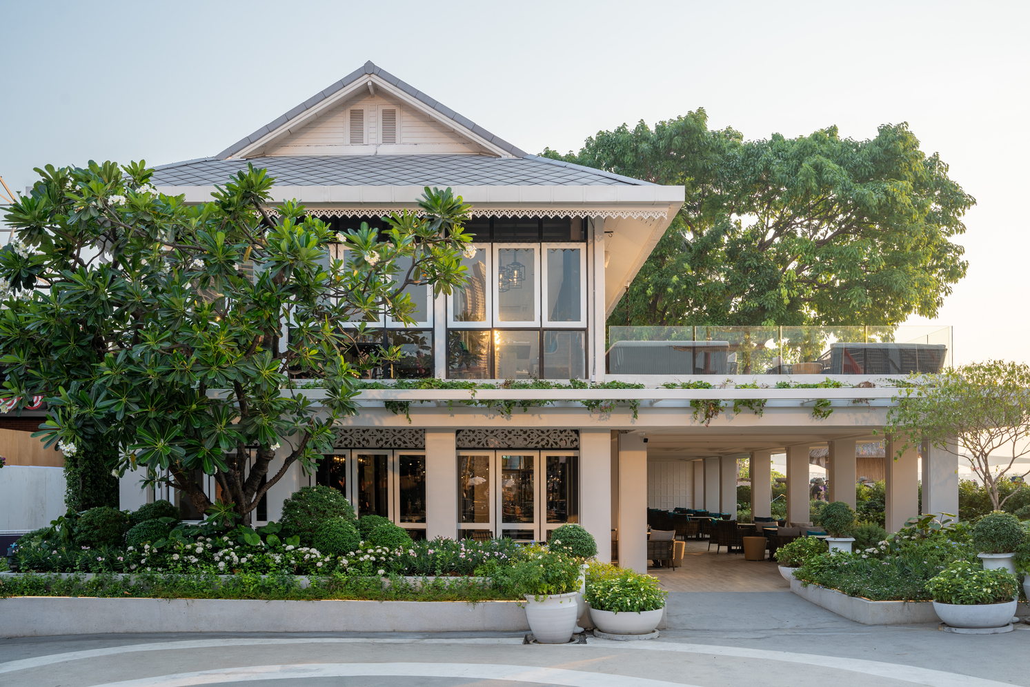 The Siam Tea Room at Asiatique | The Siam Tea Room, Asiatique The ...